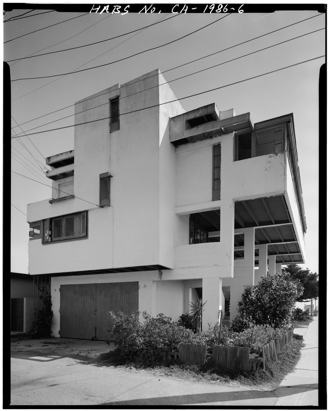 Alan Stanton on Lovell Beach House | Stanton Williams